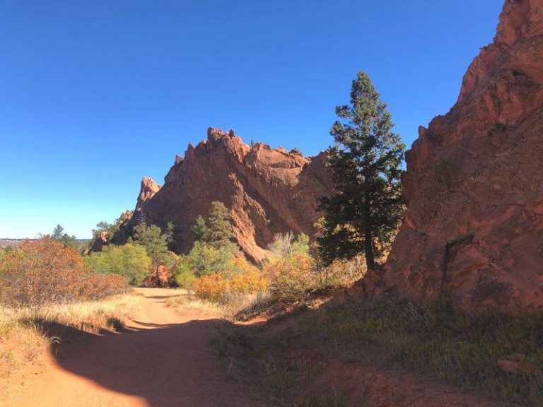 3 Awesome Hikes with Kids in Red Rock Canyon Colorado Springs